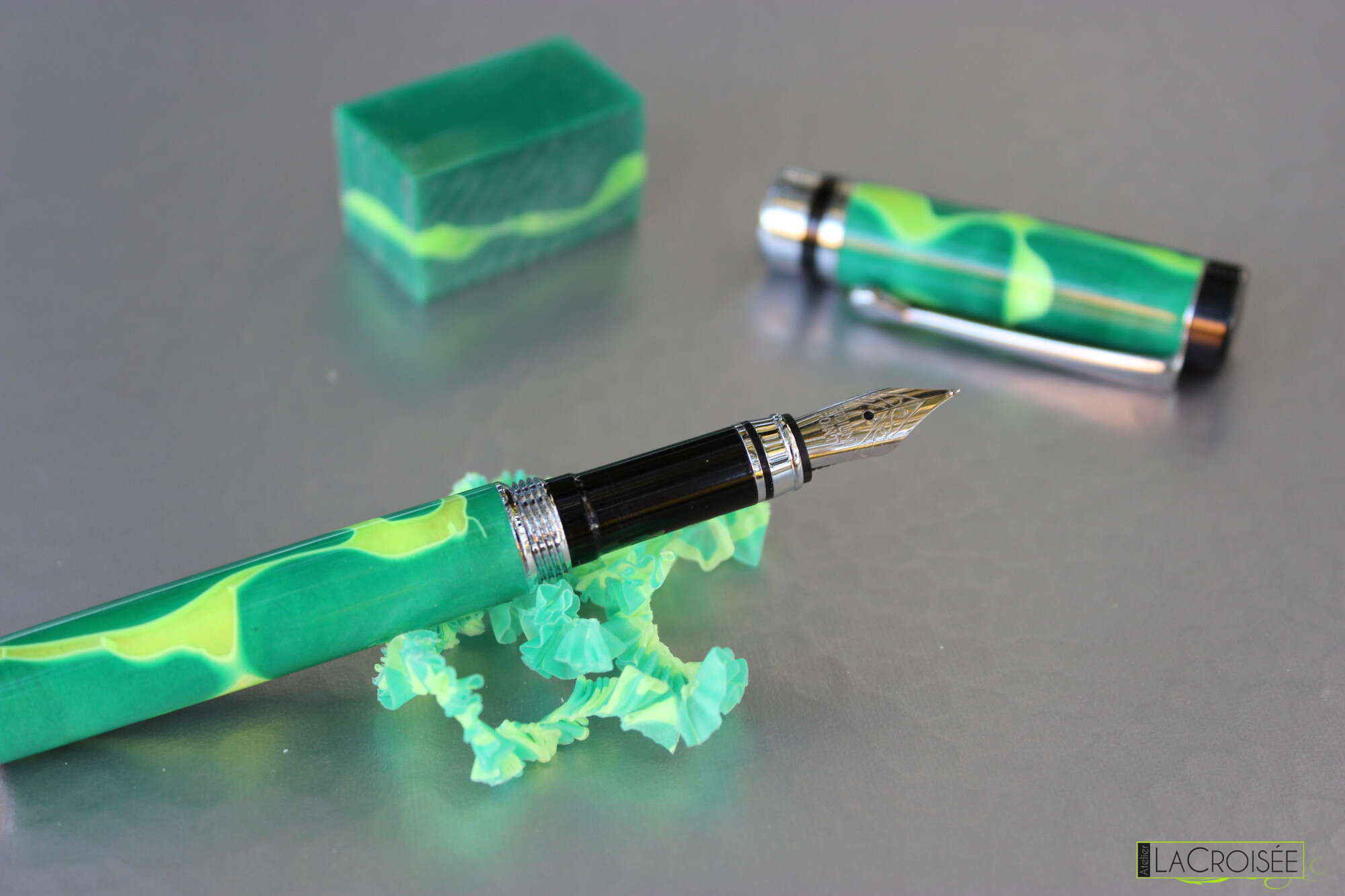 Atelier LEMAN | Catalogue stylo bois artisanal : bille porte-mine ...